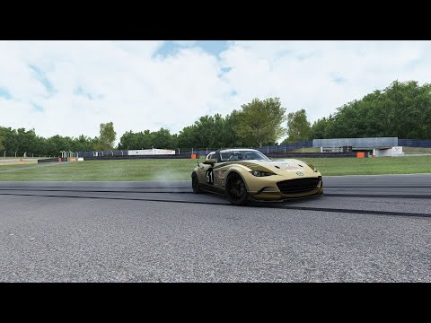 Brands Hatch Mazda MX5 Cup Drift :D