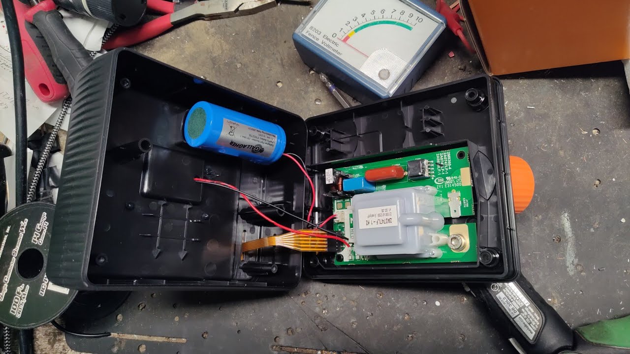 First Look At The New Gallagher S12 Solar Lithium Fence Charger Review ...
