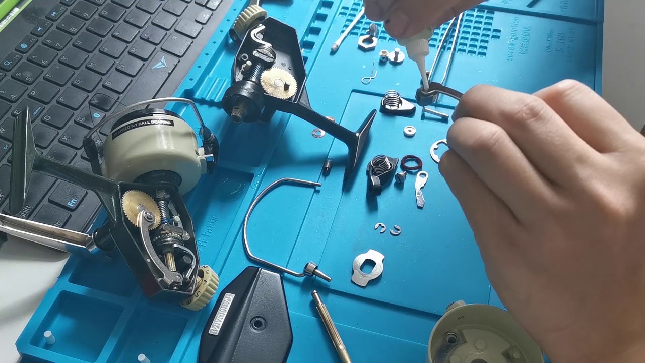 Restoring Abu / Zebco Cardinal 4 Fishing reels. - YouTube