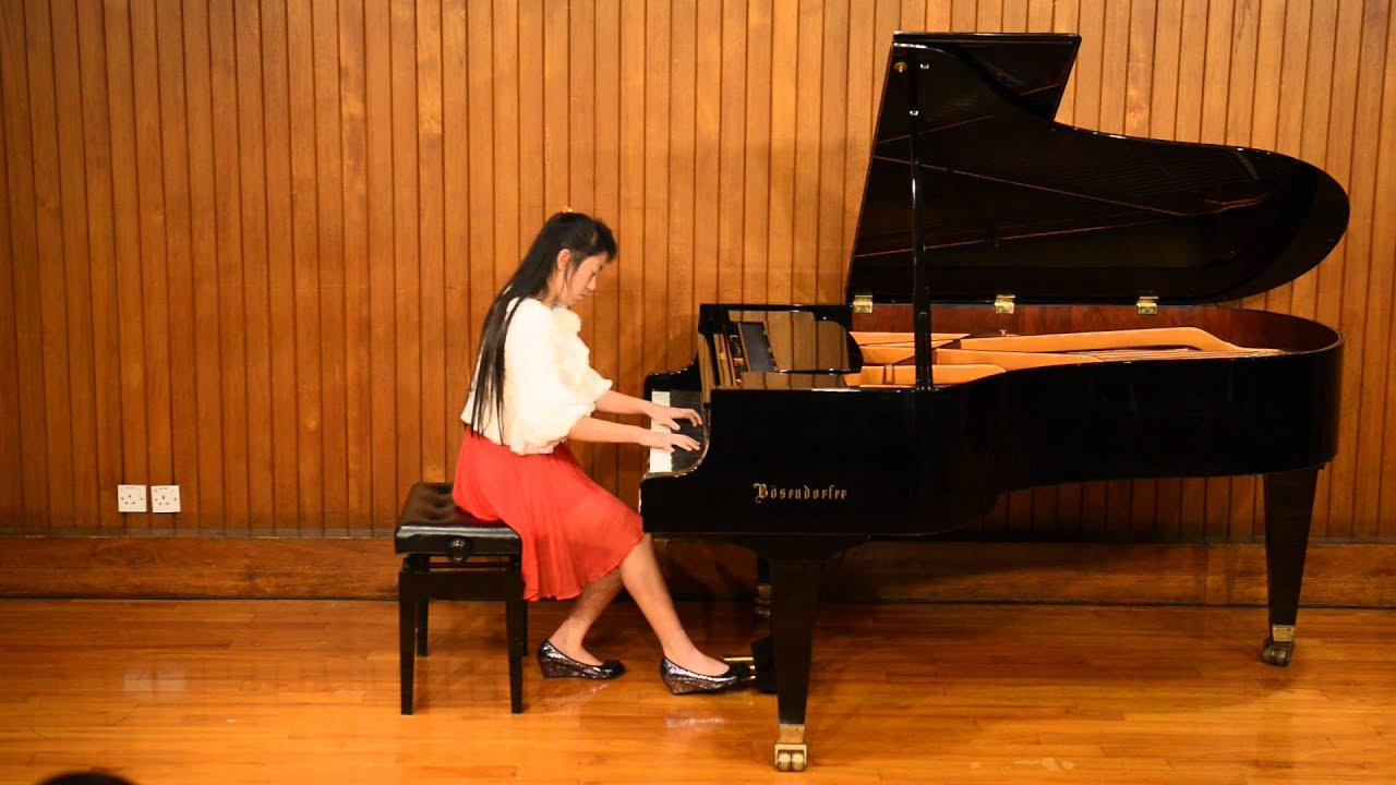 Katrina Tse- Dmitri Shostakovich: Three Fantastic Dances Op.5 - YouTube