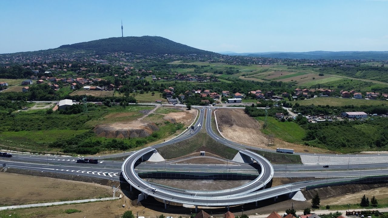 Obilaznica u punom sjaju, nadvožnjak u funkciji sa gradskom linijom 47 ...