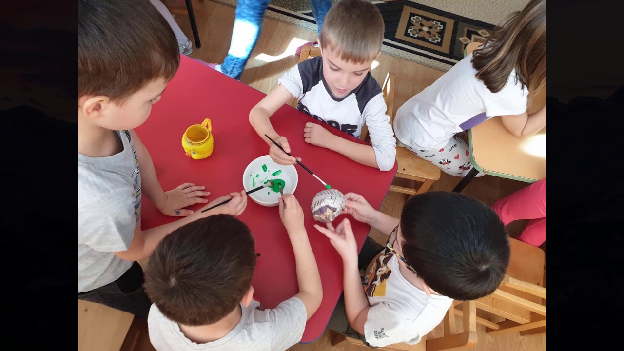 Recyclable materials: solar system. - YouTube