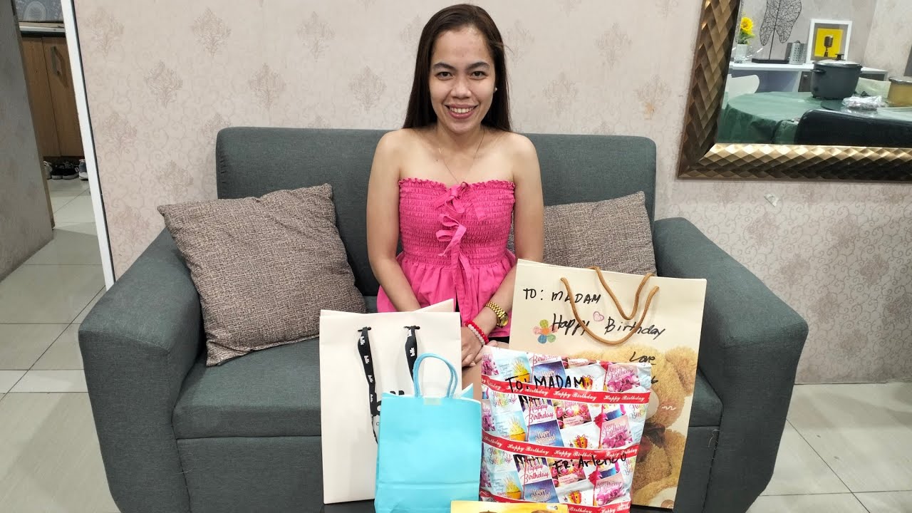 Unboxing My Birthday Gift from Team Marliz Family - YouTube