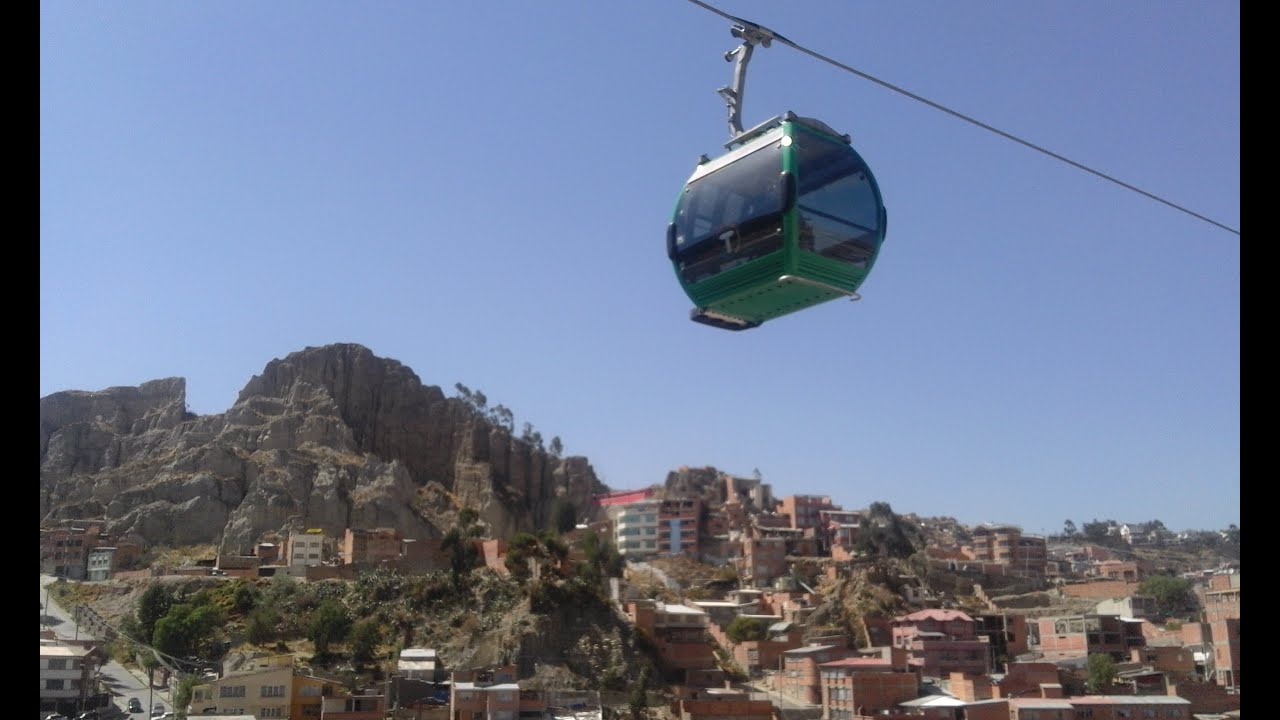 Teleférico ride in La Paz Bolivia - YouTube