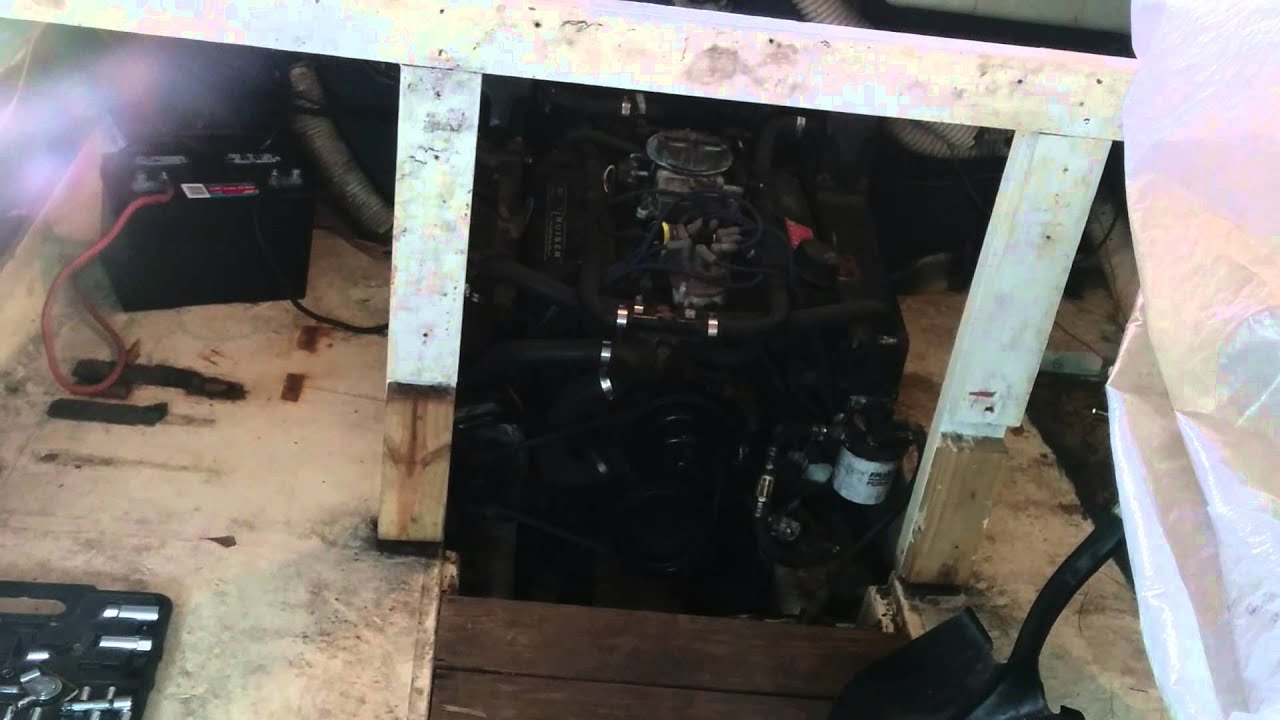 73 sea ray with ford 302 no spark - YouTube