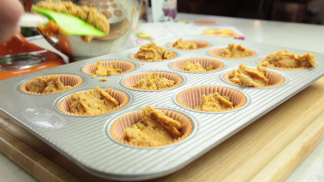 In the Swerve Kitchen with Maria Emmerich - Pumpkin Cream Cheese ...