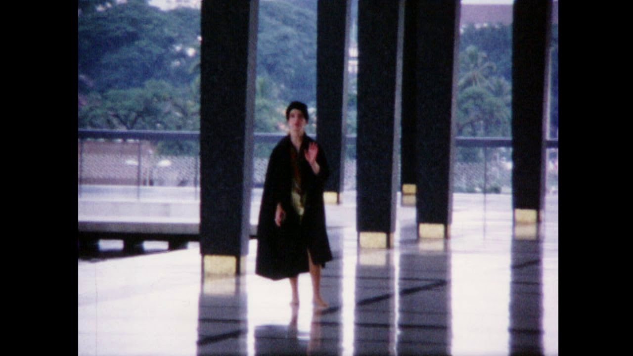 Around The World With Sandy & Derek - YouTube