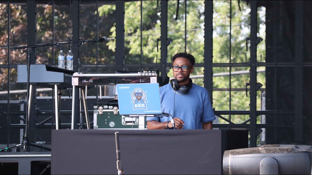 Behind the Scenes of DJBJ21 Opening Set for Thomas Rhett at the Ally ...