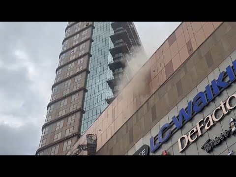 Maltepe'de AVM'de yangın