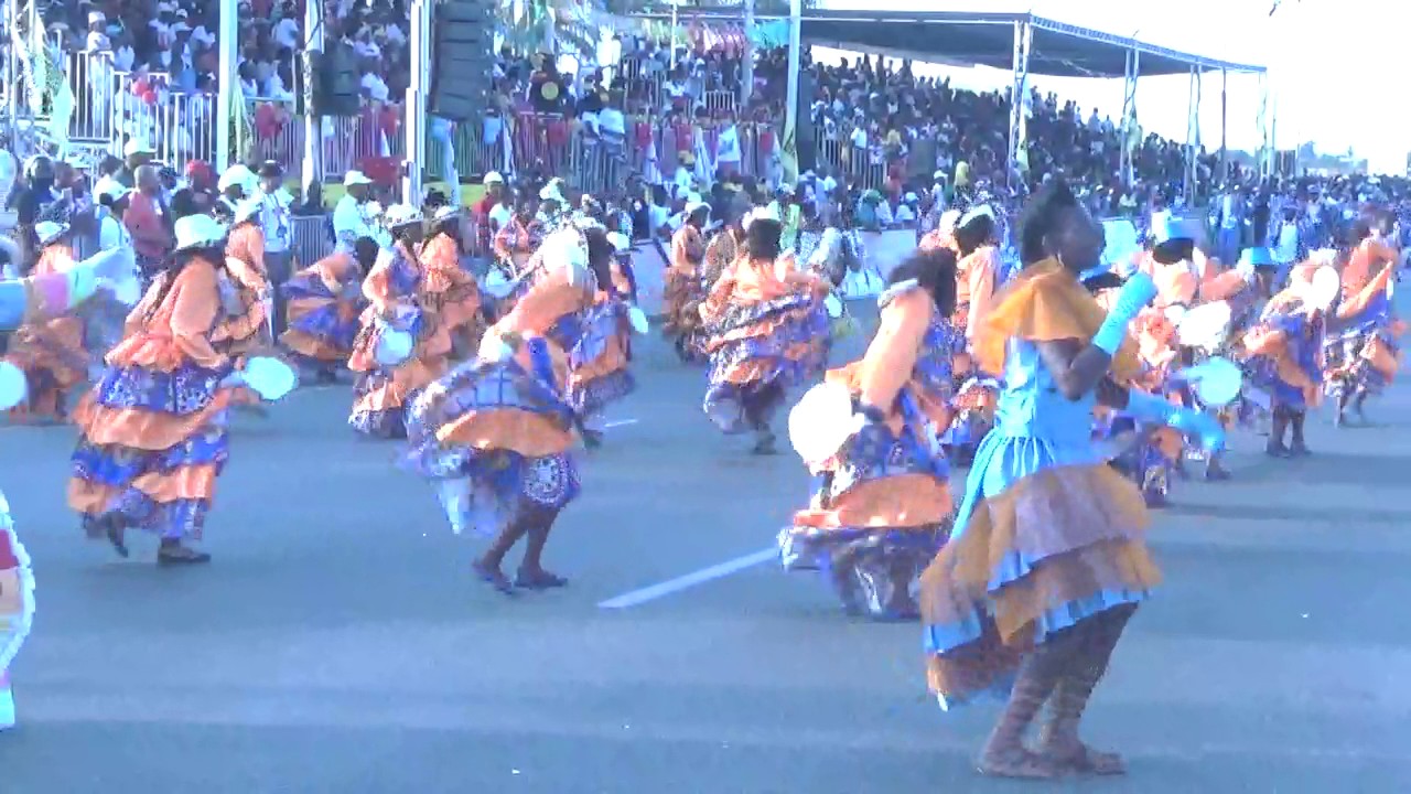 Kizaka a Viagem da Dança 2017. Grupo Carnavalesco União Kiela - YouTube
