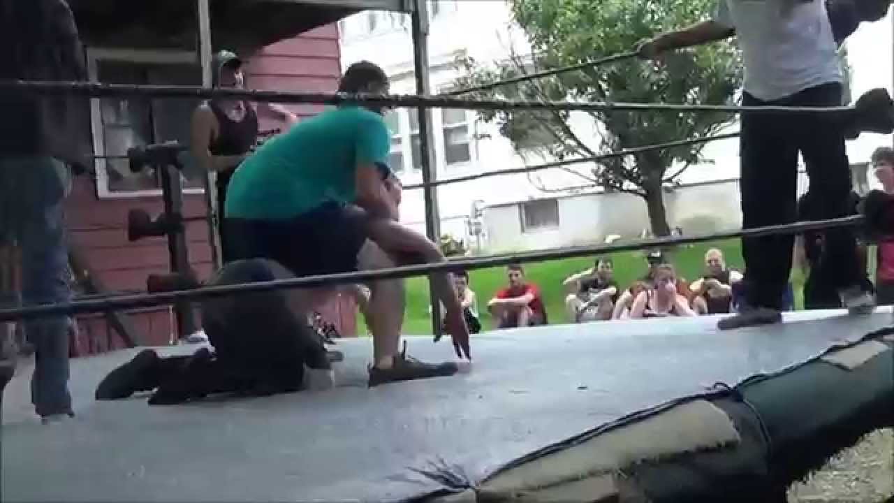 WZW 6-22-14: Cory Diamond vs The Golf Cart [Obsidian & Cliffy Central ...