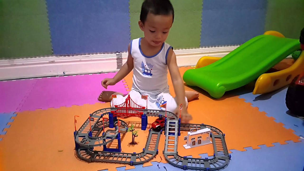 Mini Bridge Racing - YouTube