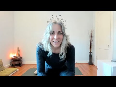 Intro to Yoga: Relaxation & Mindfulness - YouTube