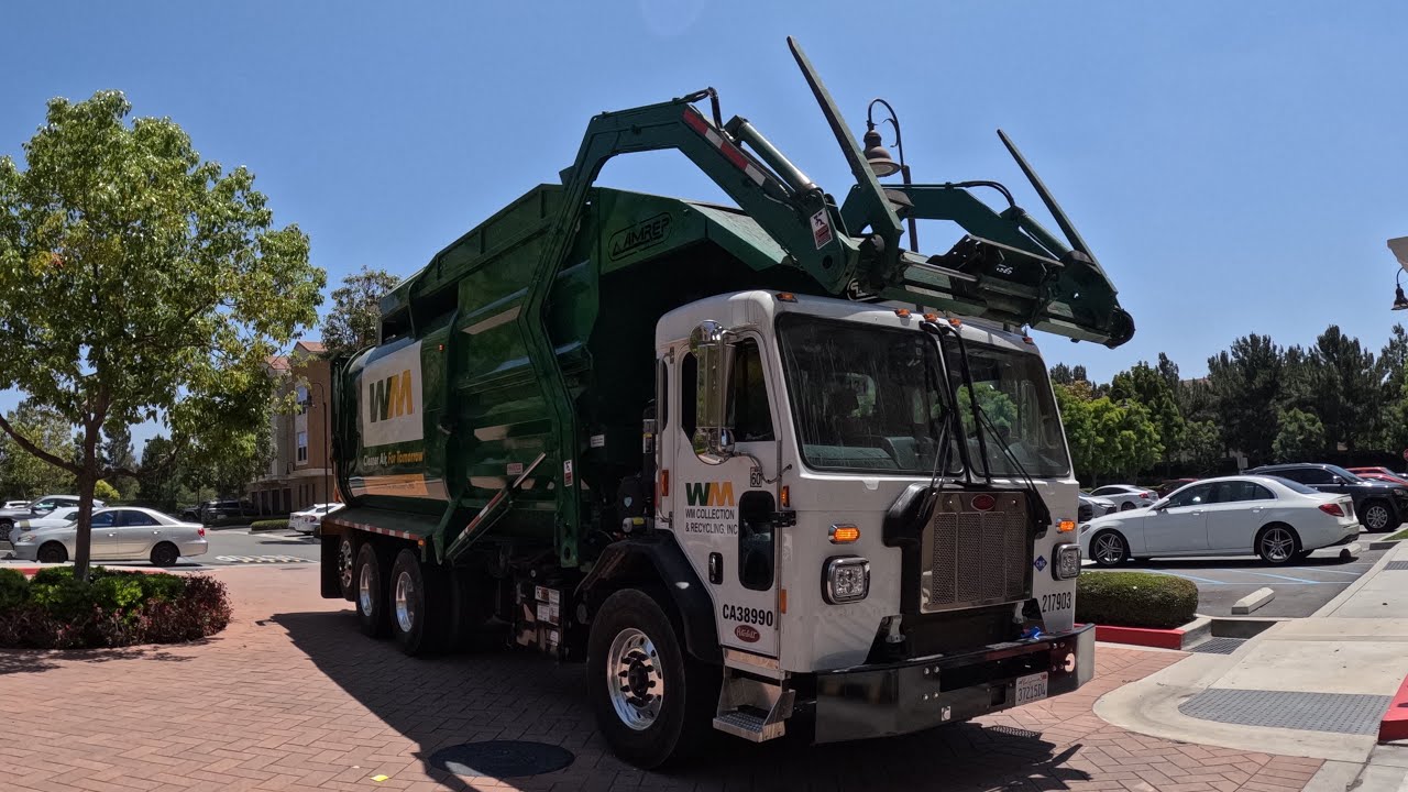 WM’s *NEW* Peterbilt 520 Amrep Elliptical Front Loader Garbage Truck ...