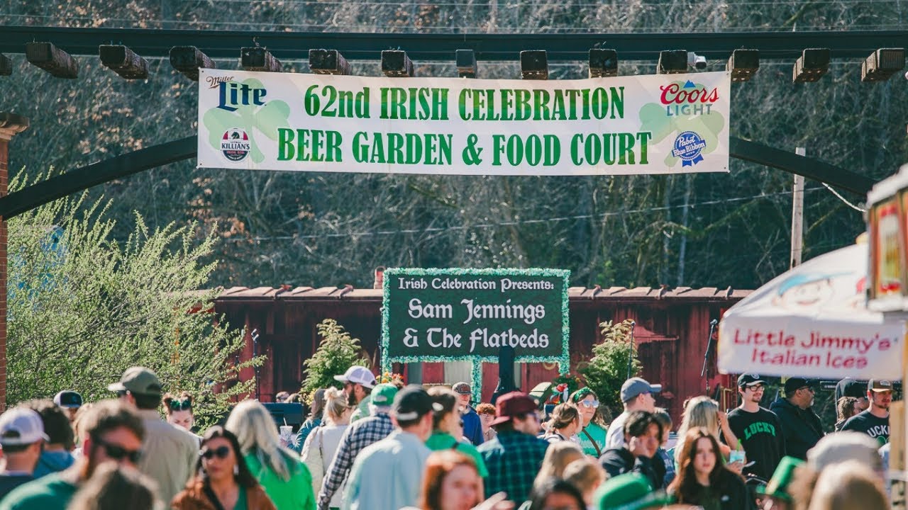 Sea of green fills streets of Erin, Tennessee, for 62nd Irish Day ...