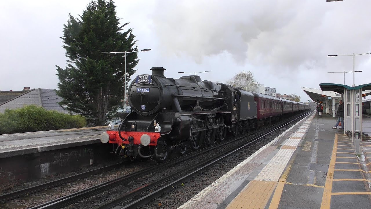 45407 Barks through Balham! - Christmas Sussex Belle - 26.11.2019 - YouTube