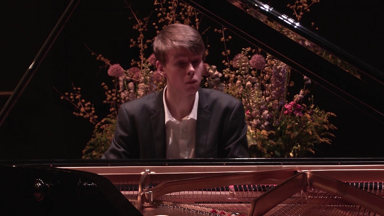 David Munk-Nielsen - AIPC 2019 - category B - 1st round - YouTube