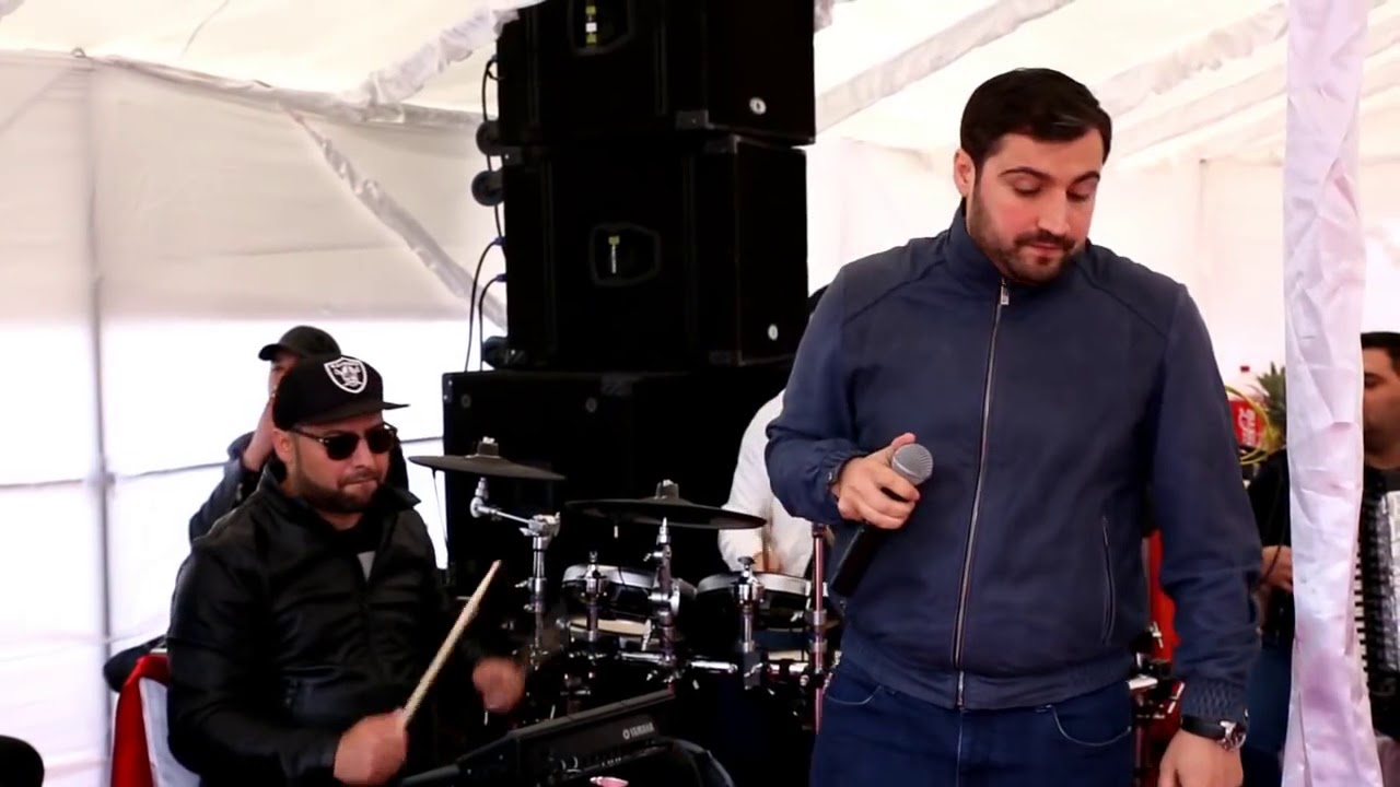 MARIUS BABANU - SUNT SMECHER - YouTube