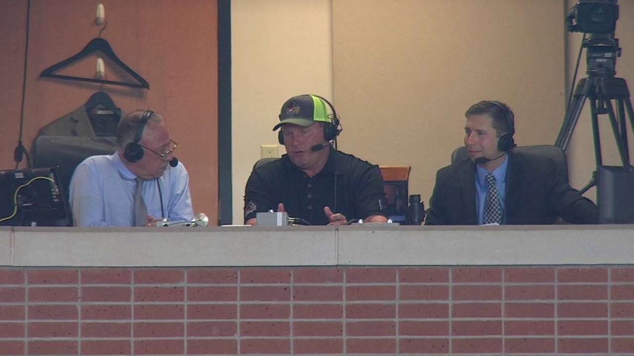 BOS@HOU: Clemens joins Red Sox TV, talks HOF chances - YouTube