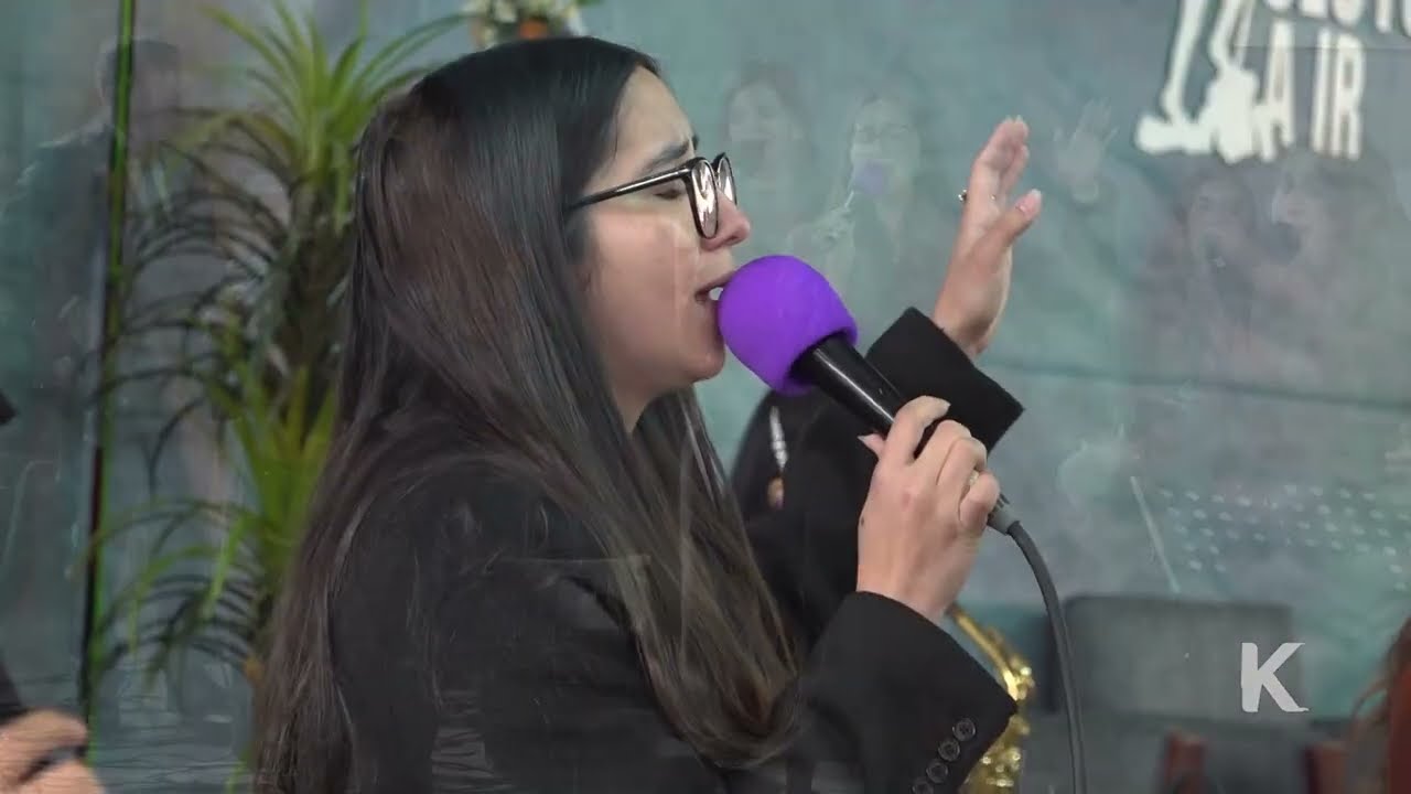 ES HORA DE ALABARA ADIOS CORO IGLESIA CENTRAL - YouTube