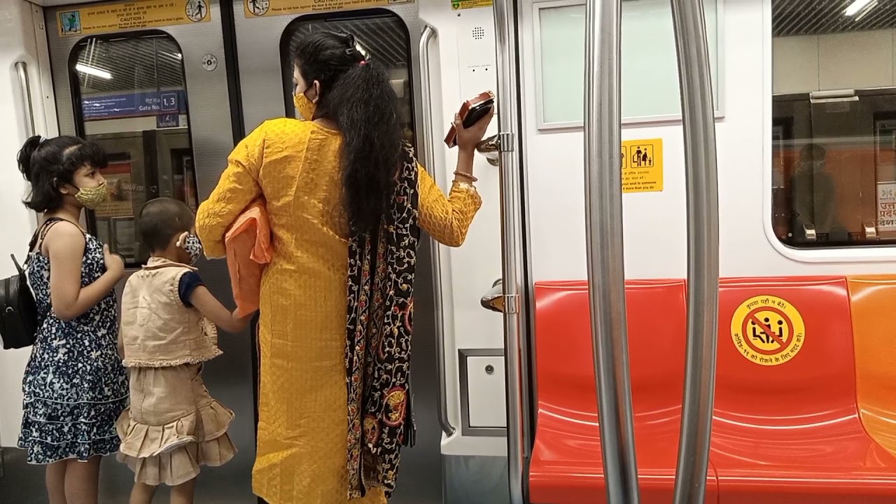 Uttam Nagar East Metro Station to Badarpur Metro Station | A short trip ...