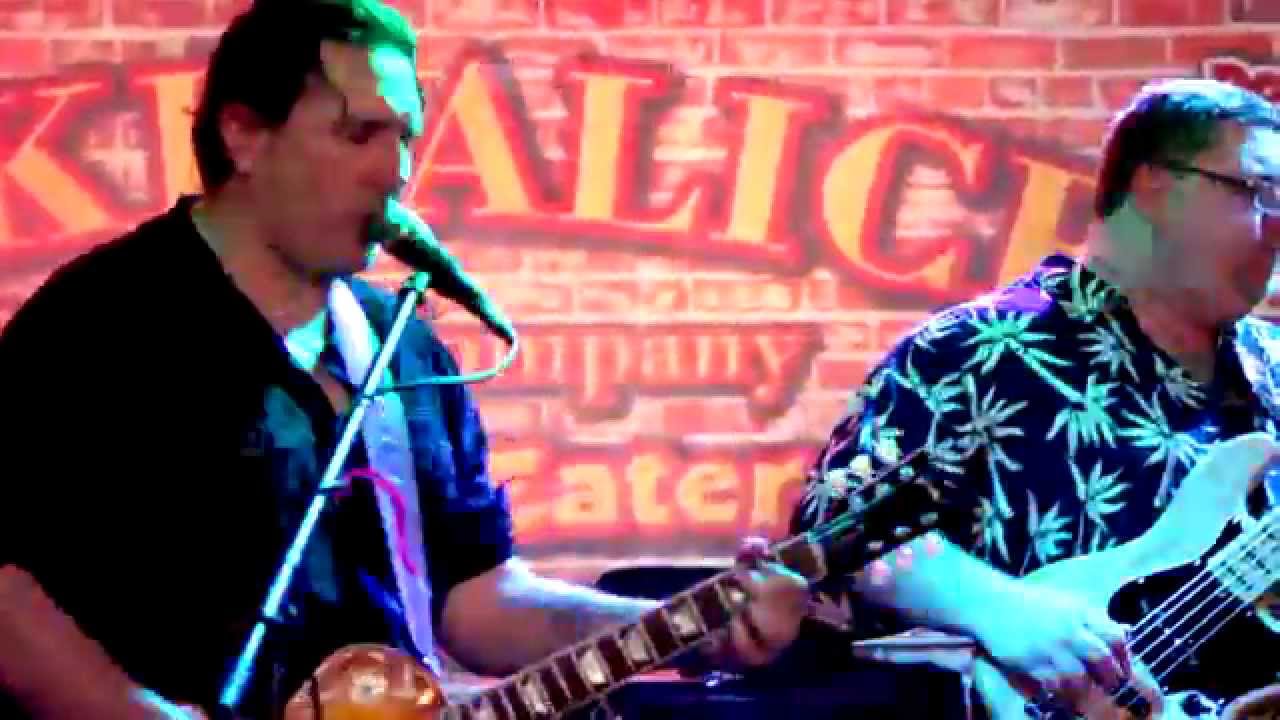 Steve Riddle Band Concert playing Simple Man Lake Alice Trading Co ...