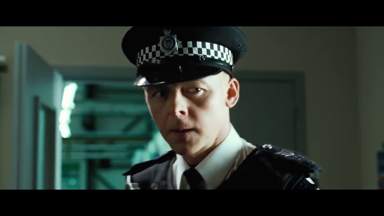 Sergeant Nicholas Angel chasing a local store lifter - YouTube