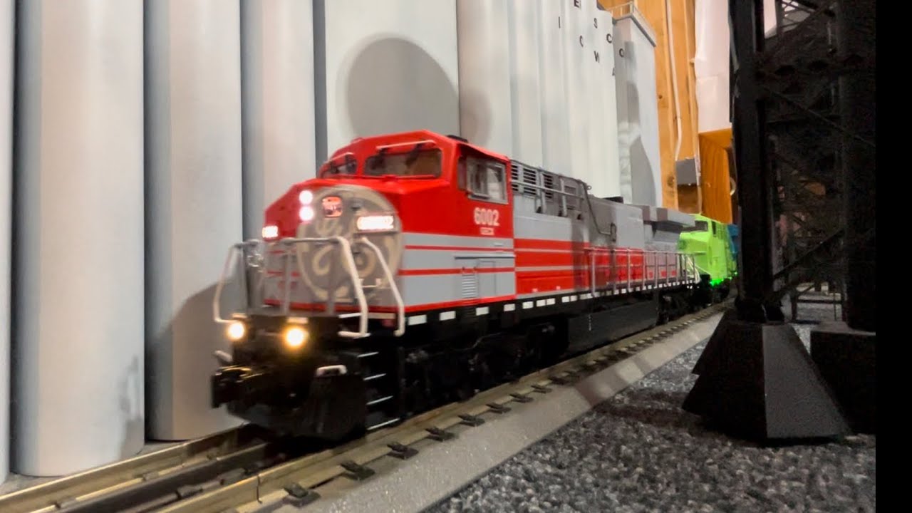 Lionel Legacy GE AC6000CW Demo Unit and Vision Line Hybrid Locomotive ...
