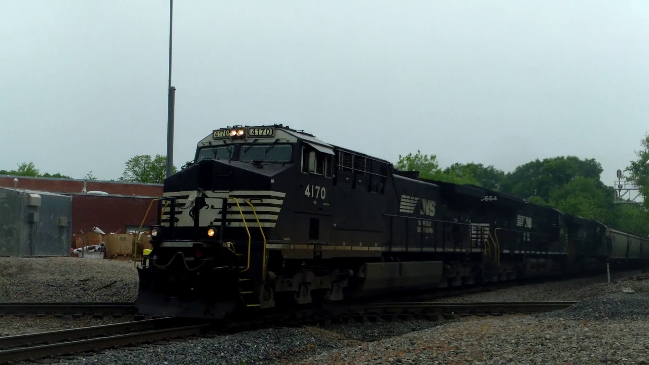 NS Corn Train 51V With NS Leader 4170 At Chester SC On The NS R-Line. 4 ...