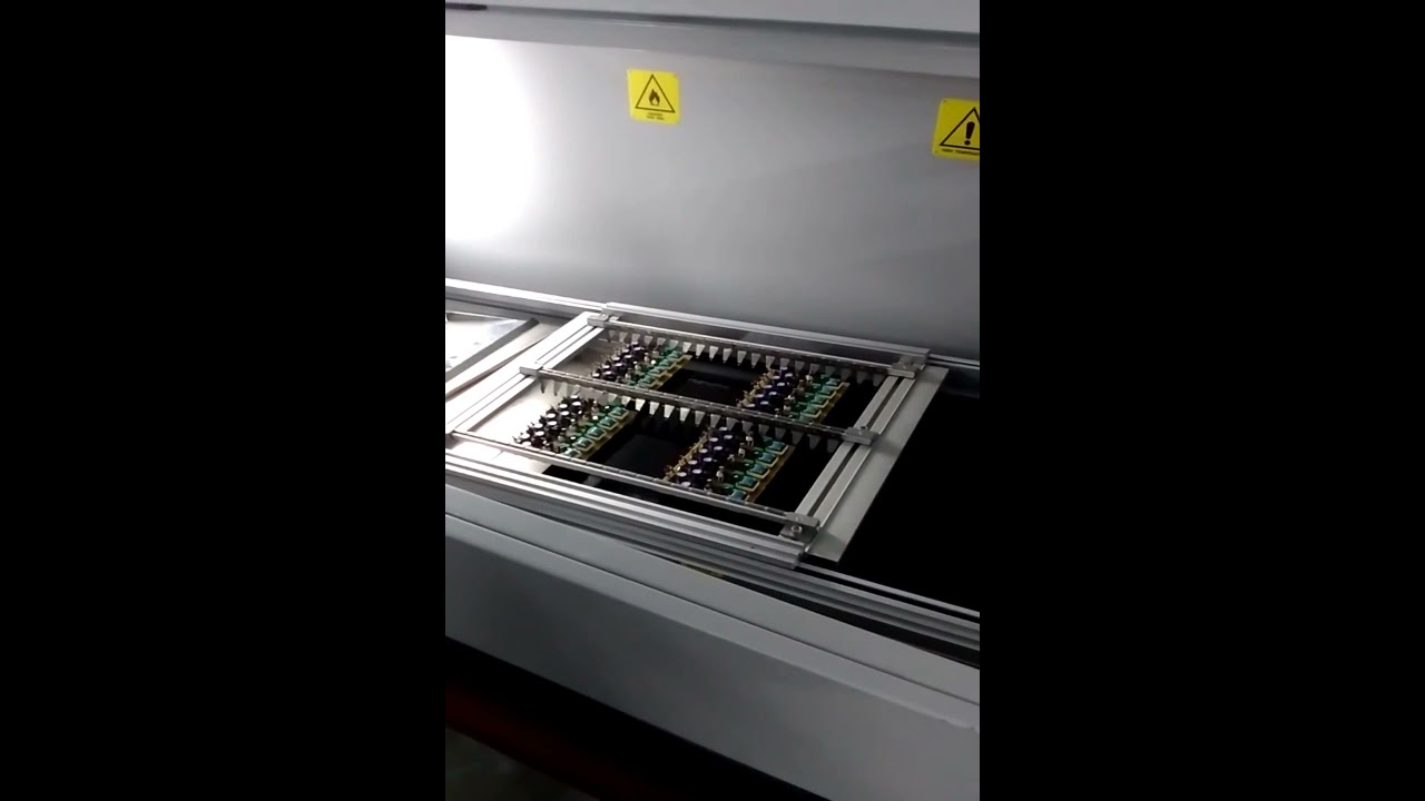 Table top wave soldering machine PLCTT Application video - YouTube