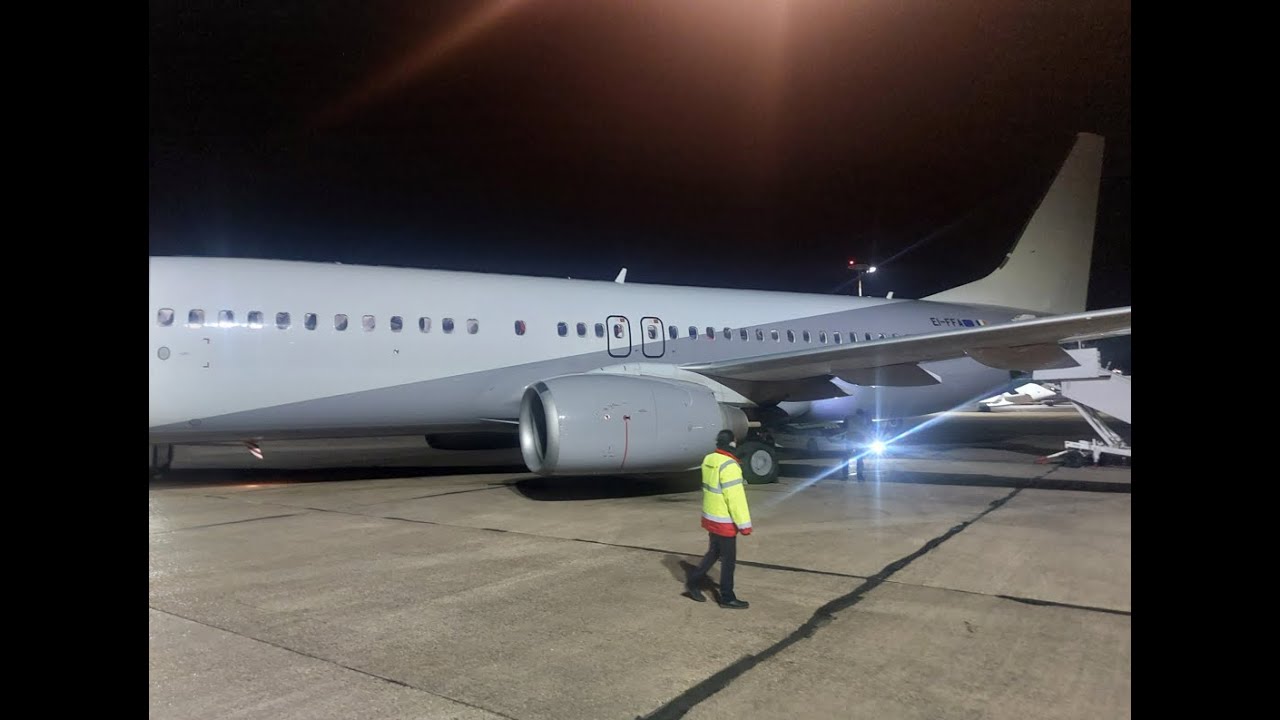 TUI / Fly4Airlines - Landing at East Midlands | Seat 9F - YouTube