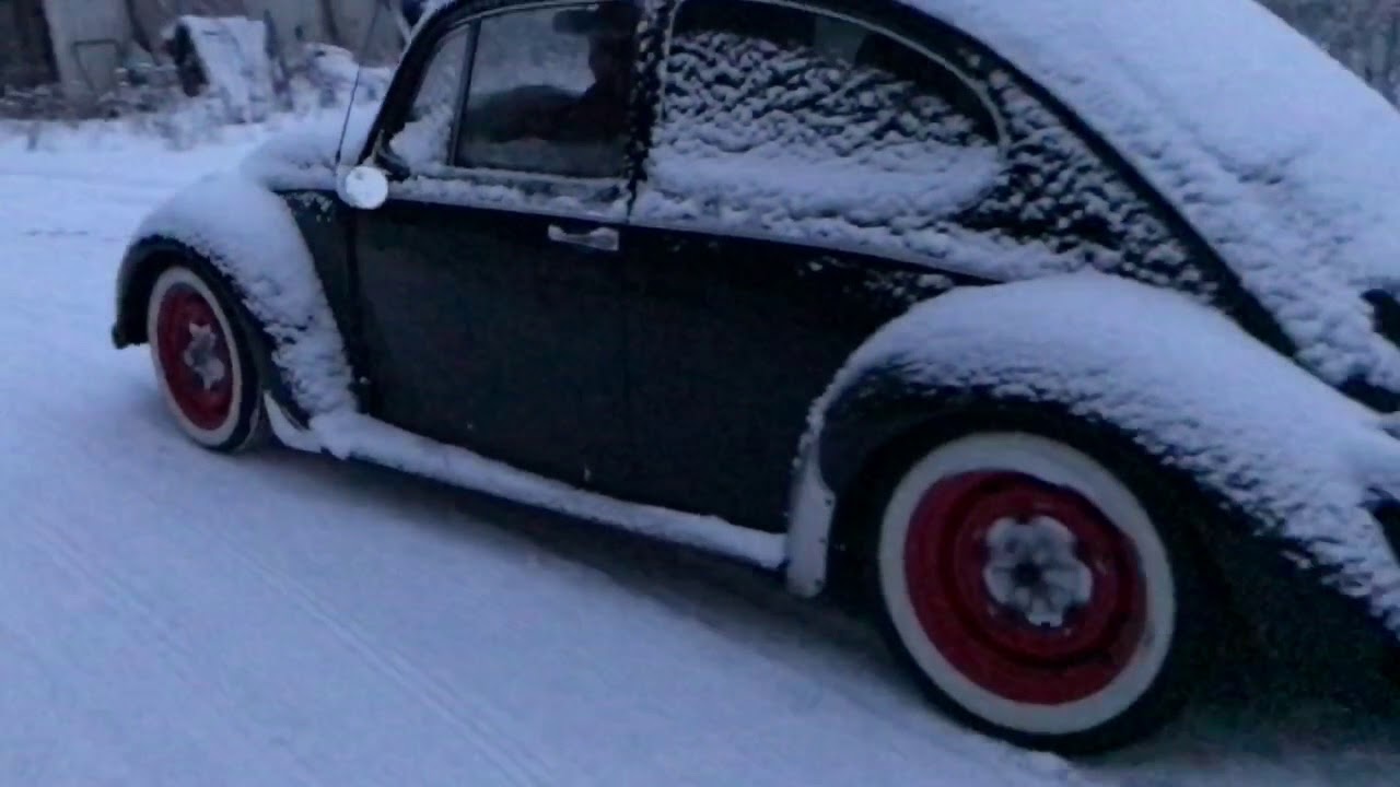 VW Beetle winter fun drift - YouTube