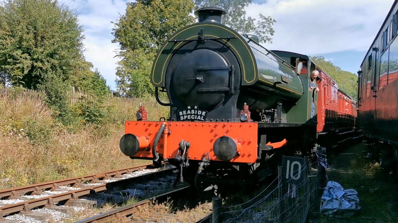 Lord Phil No.3883 Steam Tank Engine on a Short Passenger @ Midland ...