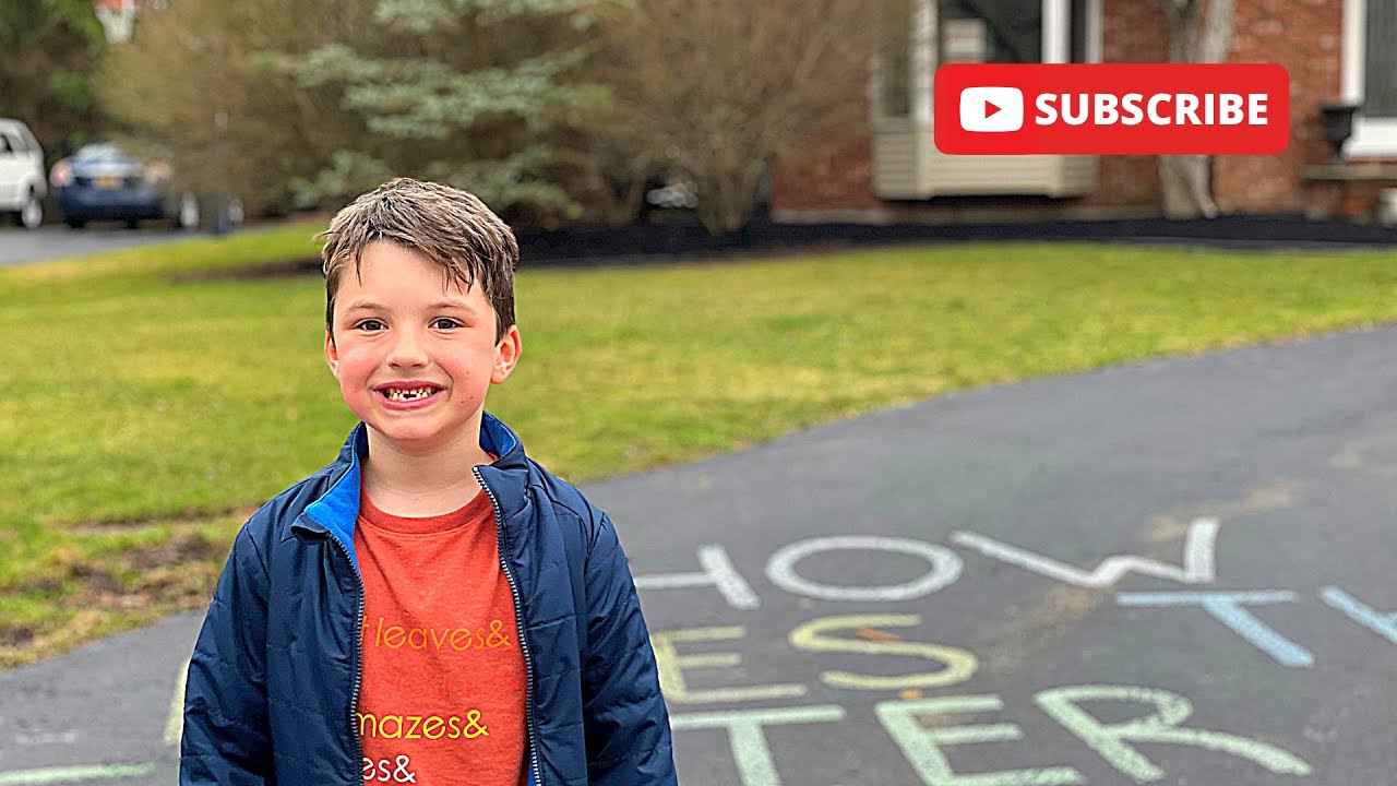 How Does The Easter Bunny Stay Fit? 🐰 🏋️🏃‍♀️🚴‍♂️ - YouTube