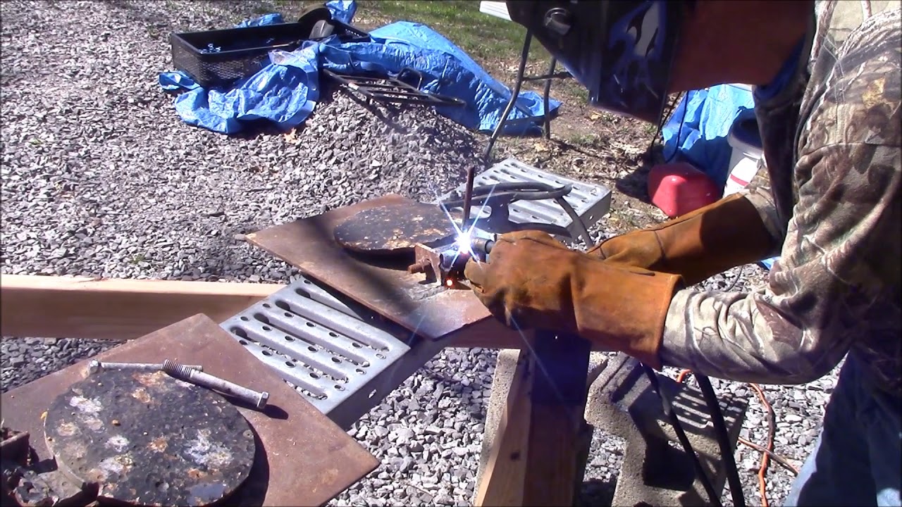 How to weld a dueling tree - YouTube