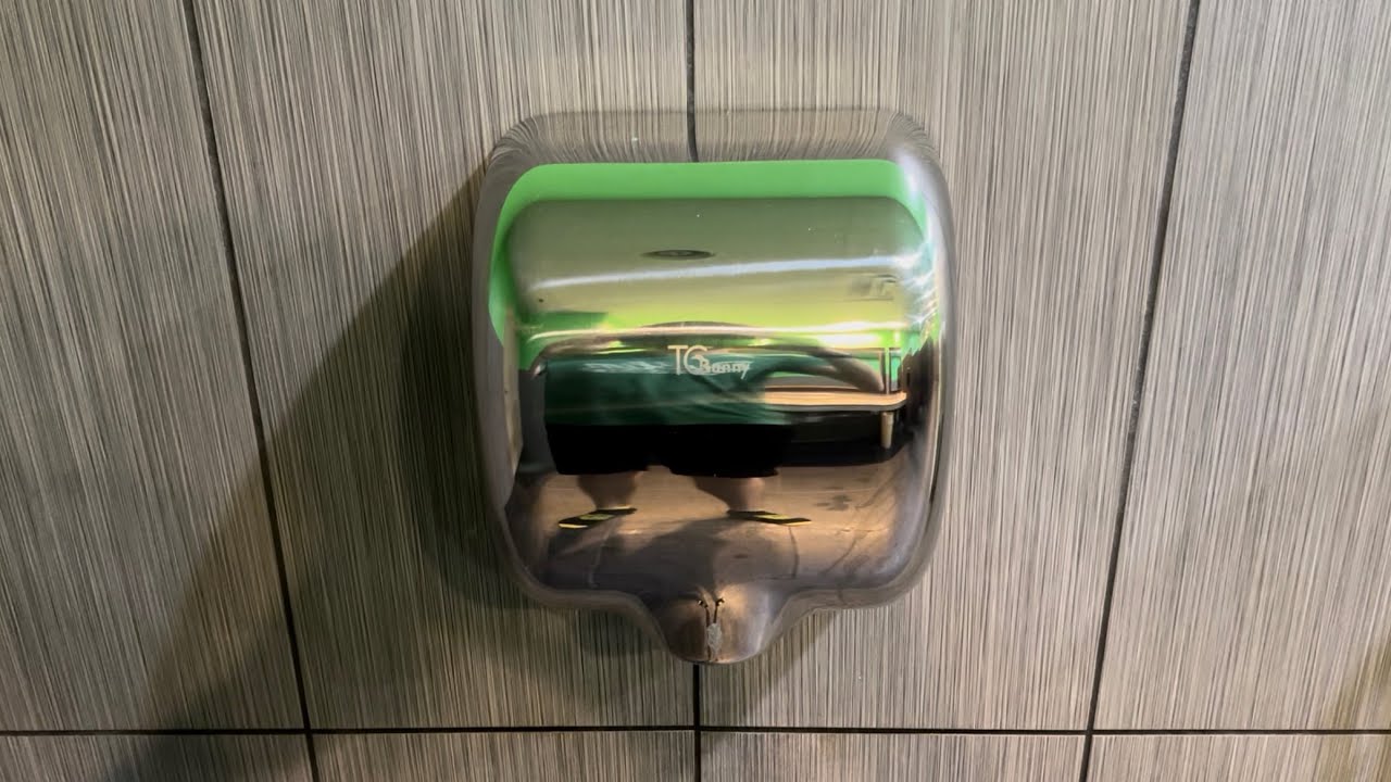 “TCBunny” Ripoff Xlerator [2 of 2] | Get Air | Hilliard, OH - YouTube