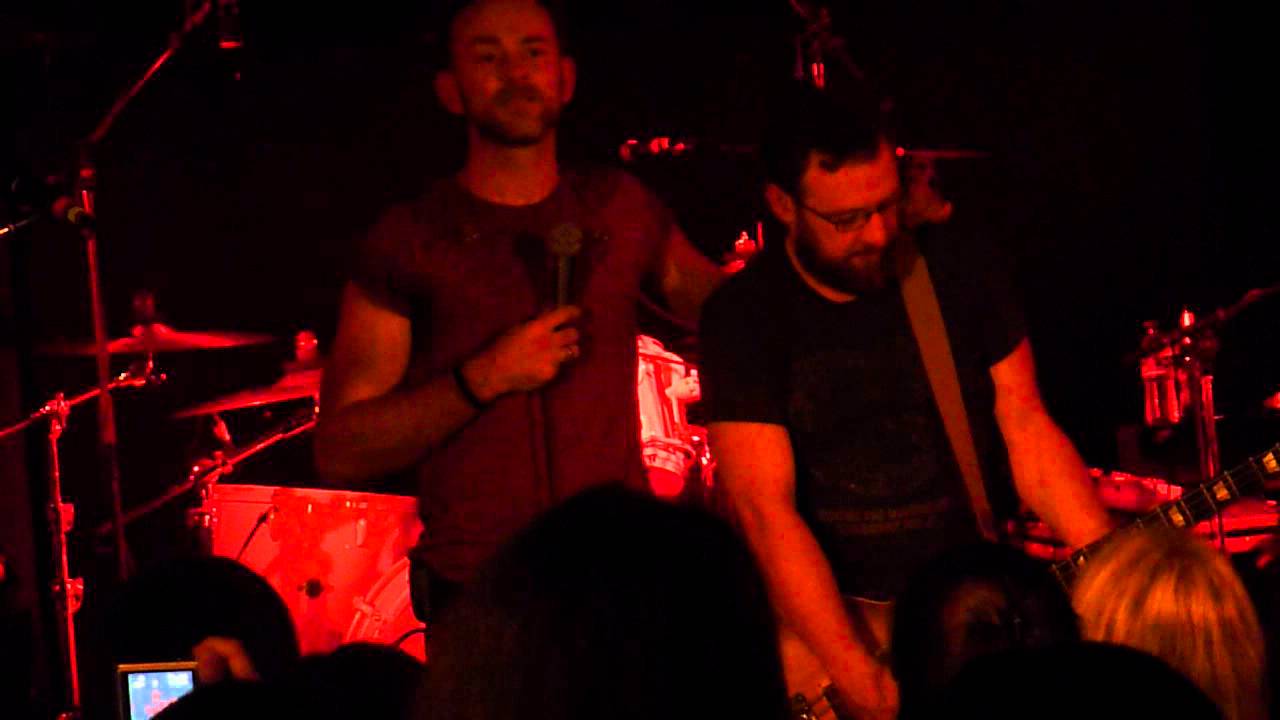 Livingston- Phil & Beukes, Broken, Köln 11.10.12 - YouTube