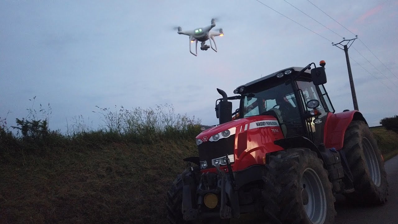 MASSEY-FERGUSON 7614 & EPAREUSE KUHN - YouTube