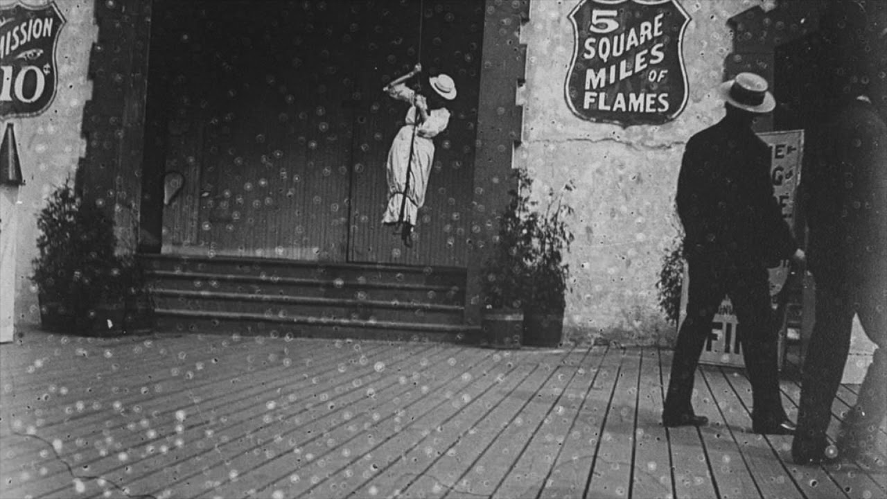 Guided By Voices - Class Clown Spots A UFO (Suitcase 3 ver.) - YouTube