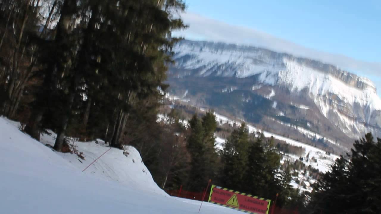 Descente piste rouge la Féclaz - YouTube