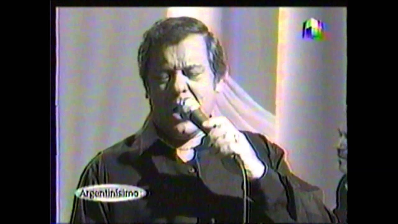 HUGO MARCEL canta el tango VIEJO BUENOS AIRES, alla por 1999 - YouTube