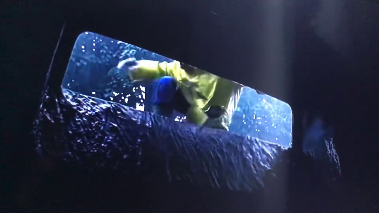 IT: GEORGIE DEATH SCENE. PENNYWISE KILLS GEORGIE. - YouTube