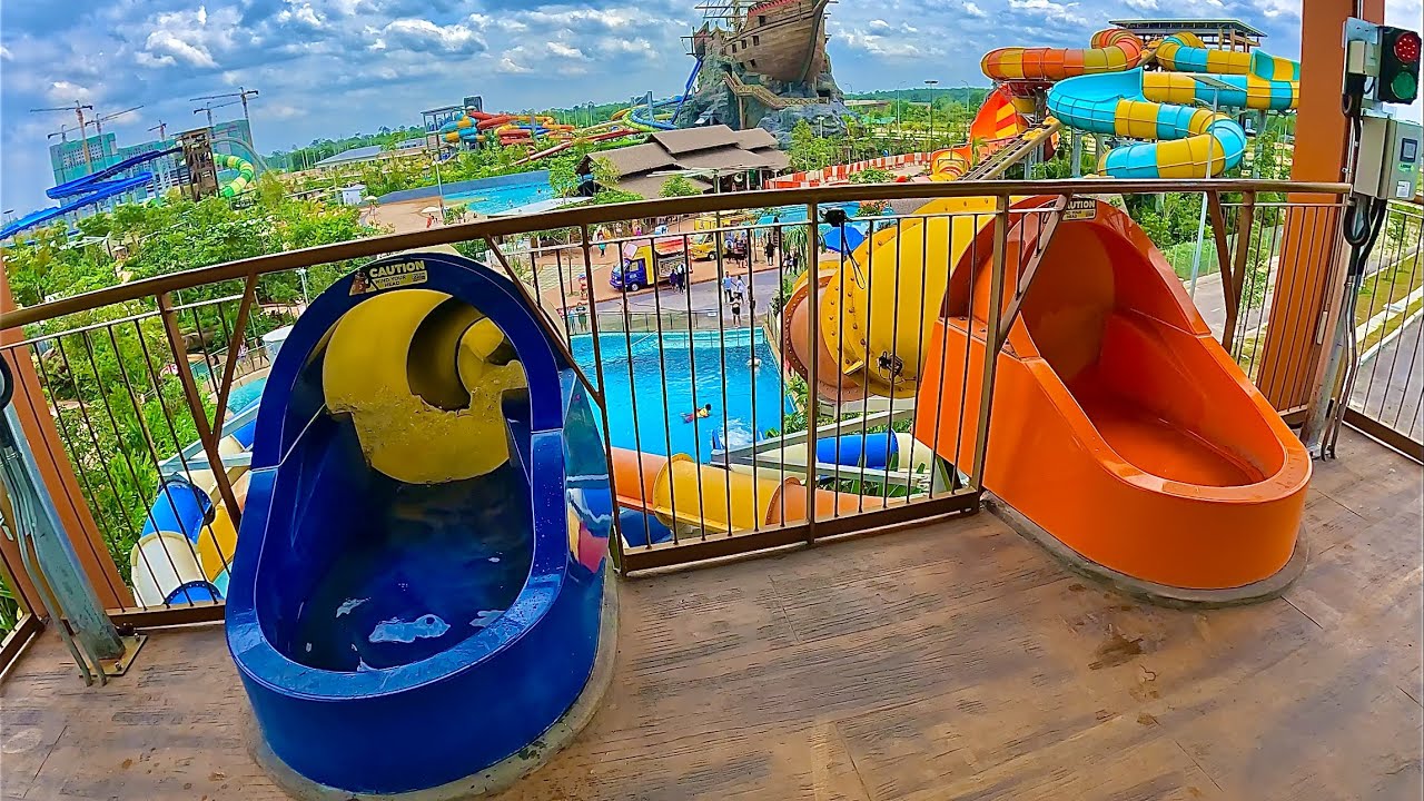 The Wild Rush Water Slide at SplashMania Waterpark, Malaysia - YouTube