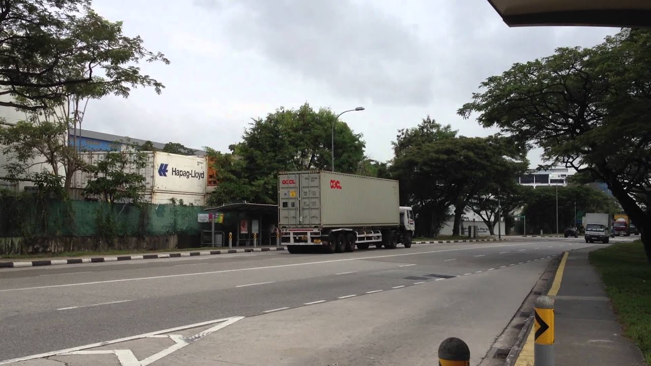 シンガポールのコンテナトレーラー Container Trucks In Singapore (15) - YouTube
