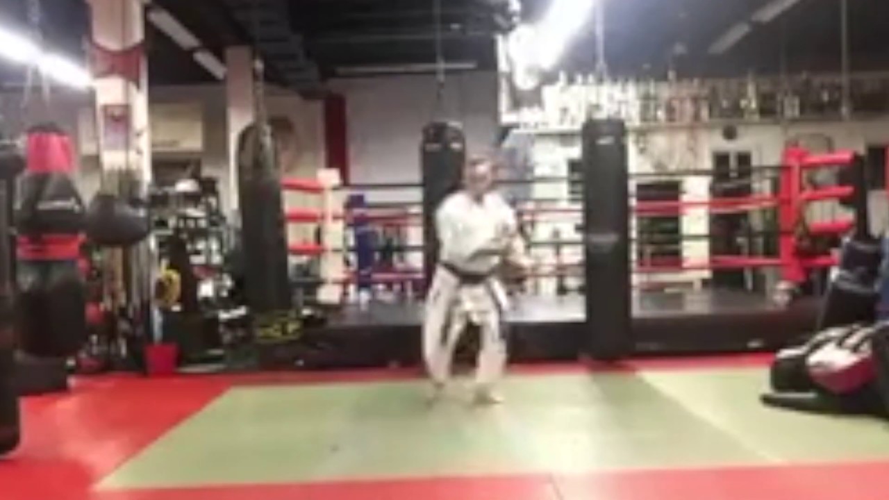 Isshinryu Bo Weapon Kata - YouTube