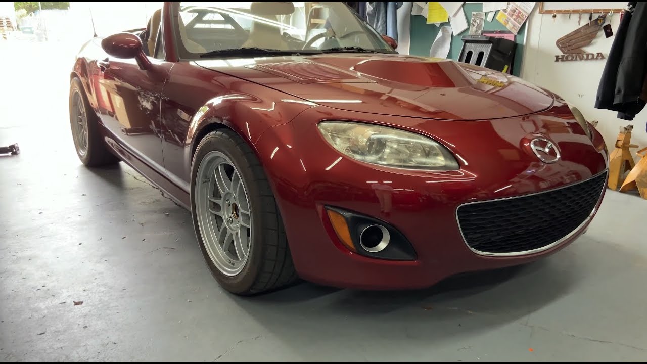 650 Horsepower Supercharged Mazda Miata Walkthrough - YouTube