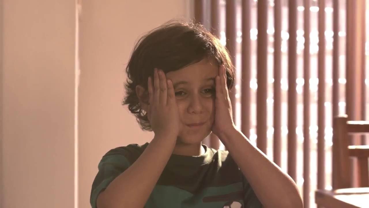 Alex Otero en Spot Campaña Mejoravit - YouTube