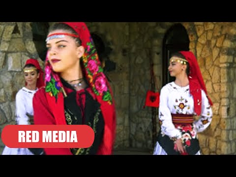 Toka e Vendlindjes ... Mendi Buci , Sherif Dervishi , Zef Doçi .