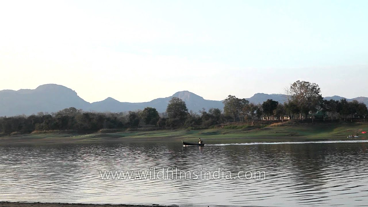 Scenic valley of Satpura with Denwa River - YouTube
