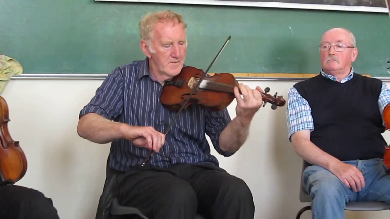 WCSS 2014: Paddy Jones plays polkas on the fiddle - YouTube